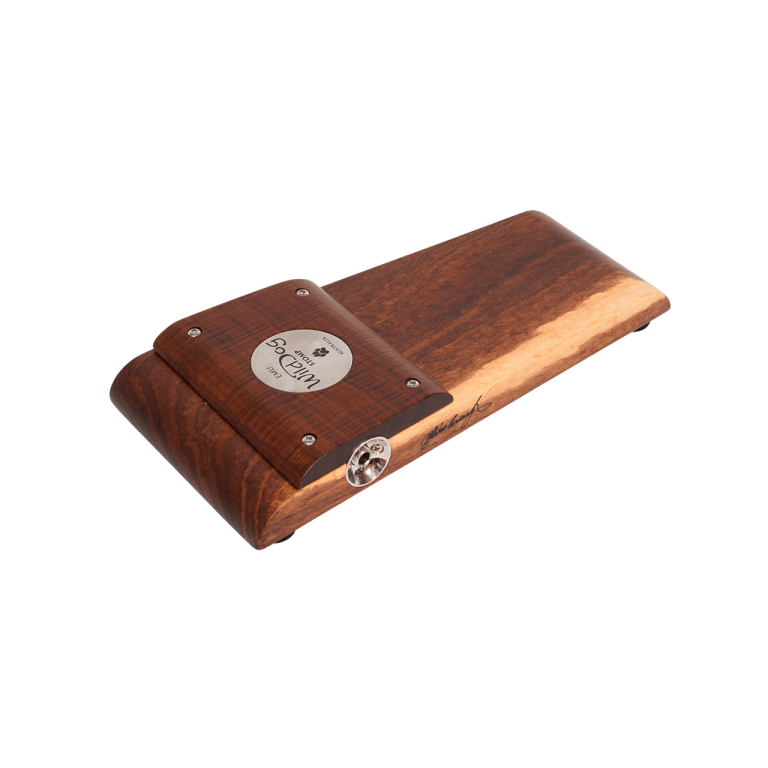 Wild Dog Stomp Boxes Australia – Stomping all over the World